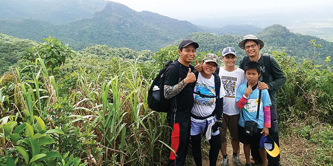 Easy mountain-climbing experience this summer in Mt. Manabu • The ...