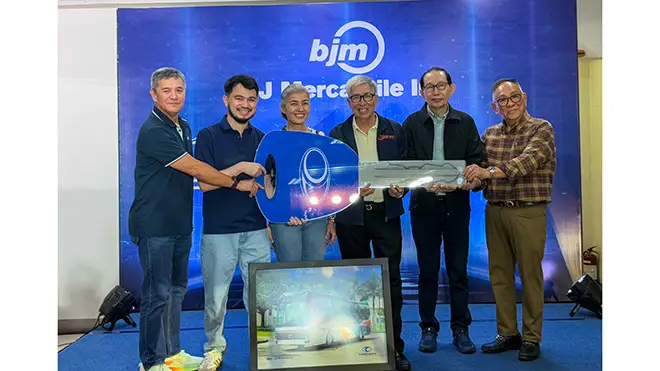 BJ Mercantile hands over THACO sleeper buses Cagsawa Travel and Tours ...